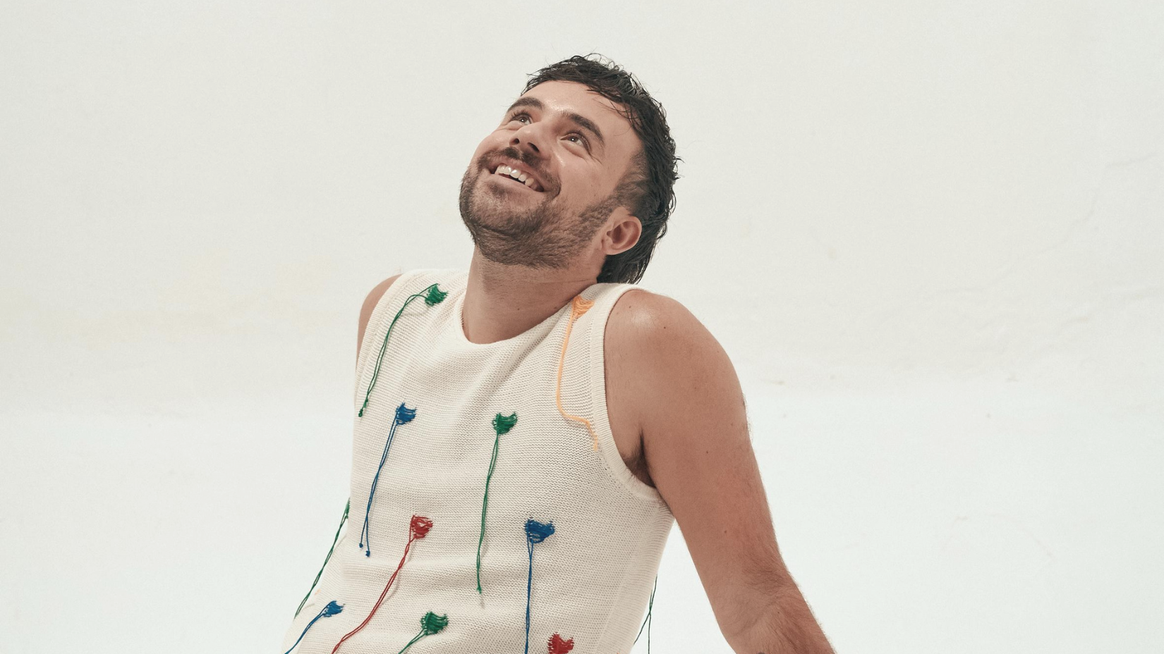 "Multicolor": La celebración musical de Adrián Bello a la diversidad